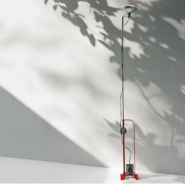 Flos Toio Floor Lamp Black | AndLight