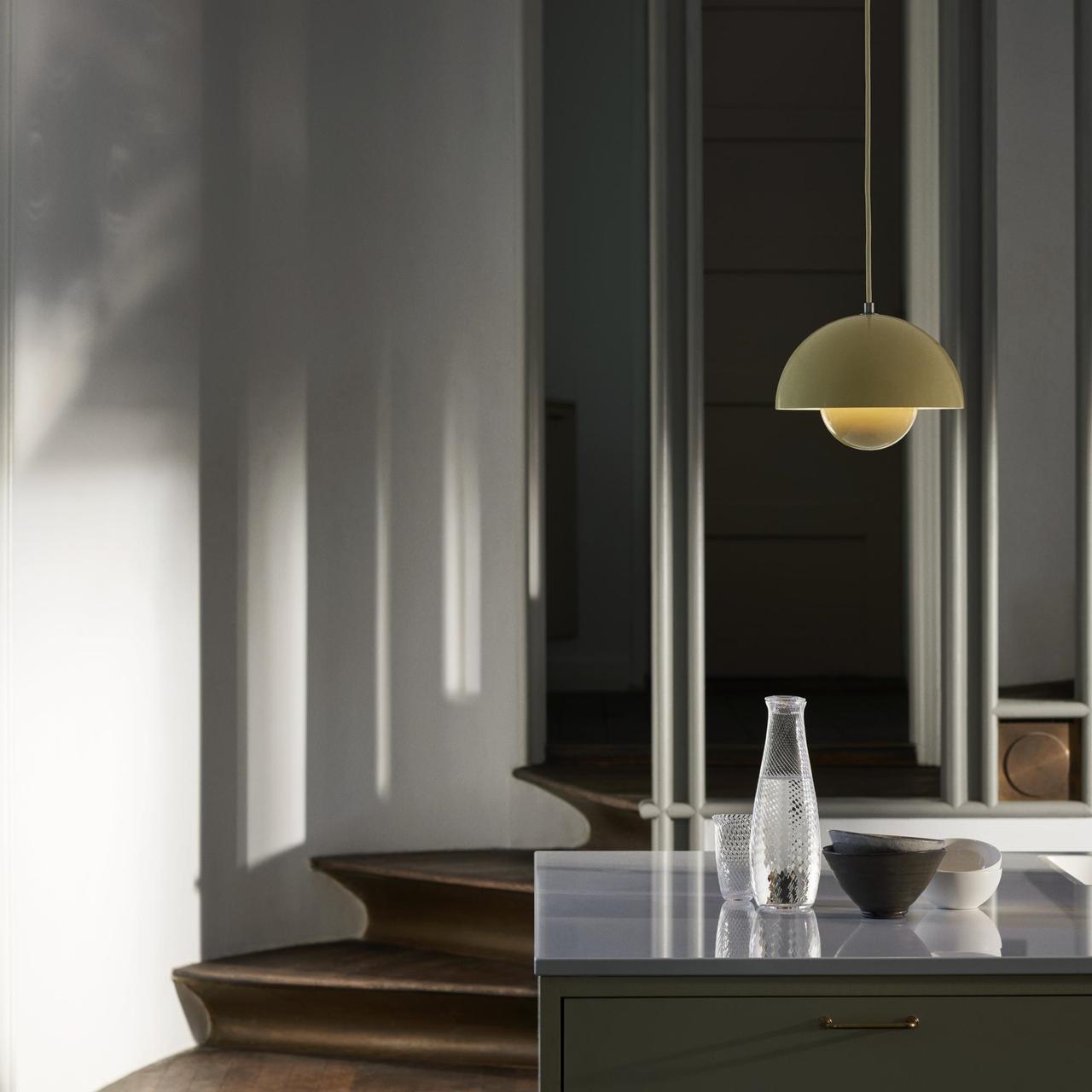 VP1 Flowerpot Pendel fra &Tradition i Mat Hvid - Køb her!