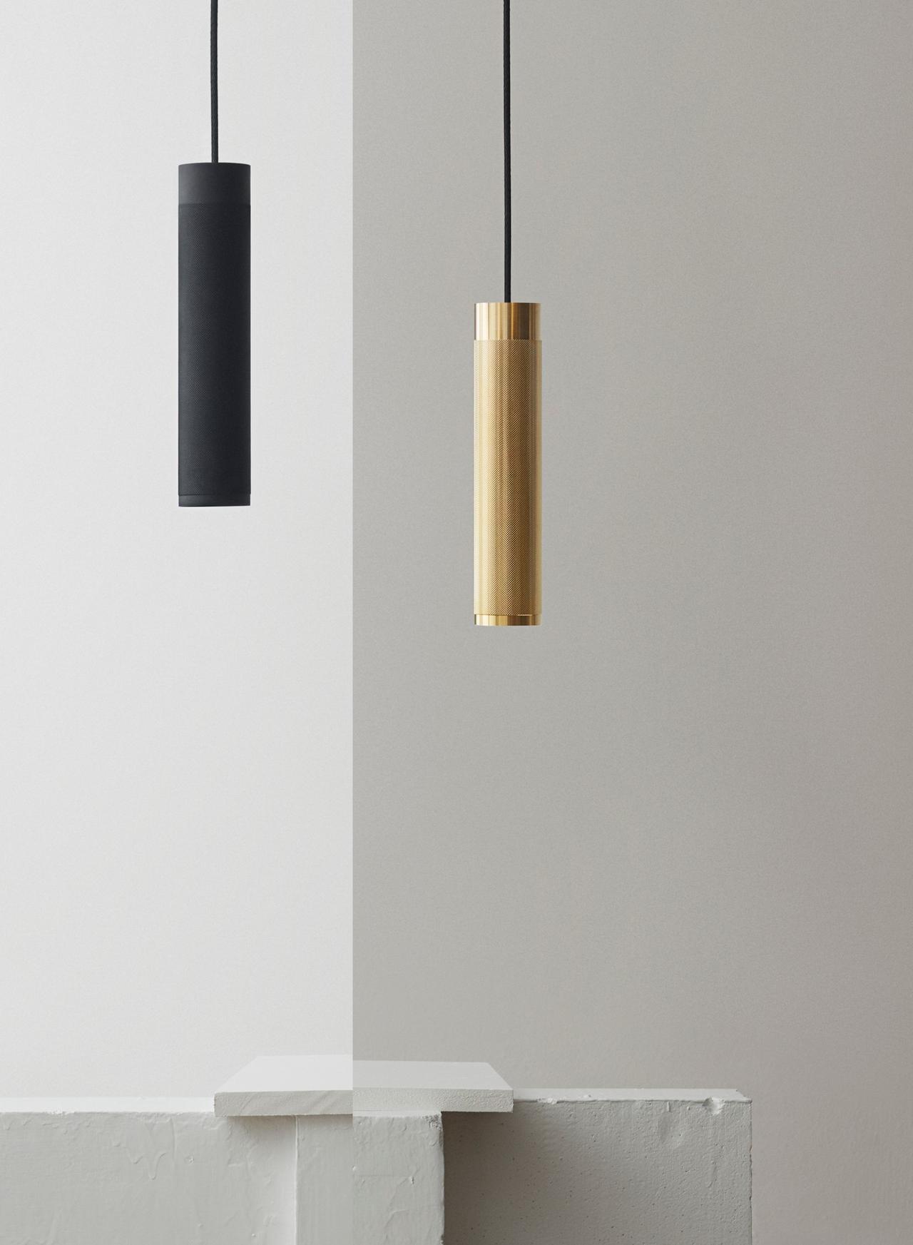 Thorup Copenhagen Patrone Pendel Lang Messing | AndLight