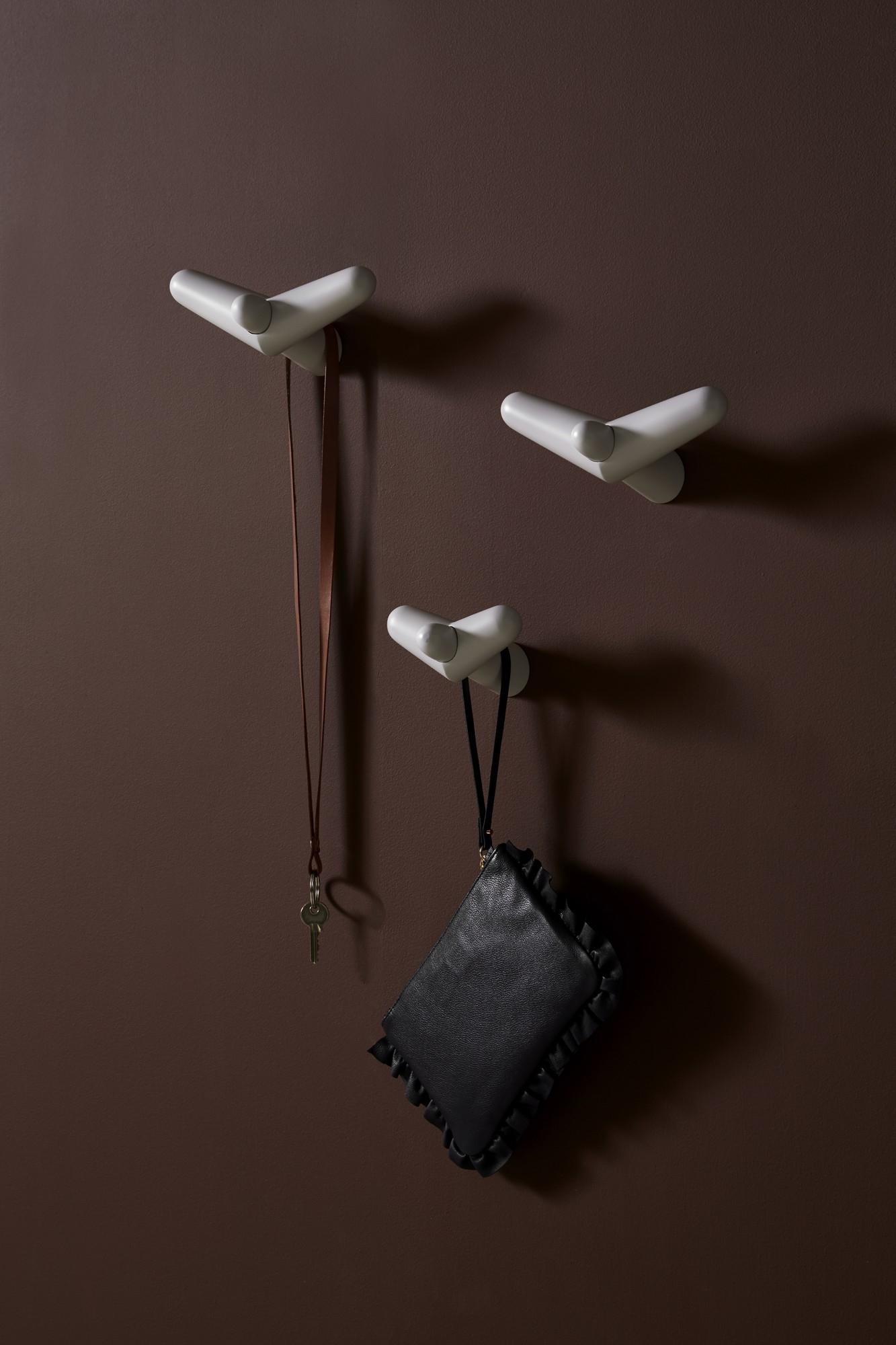 Woud Tail Wing Hook Medium Eg